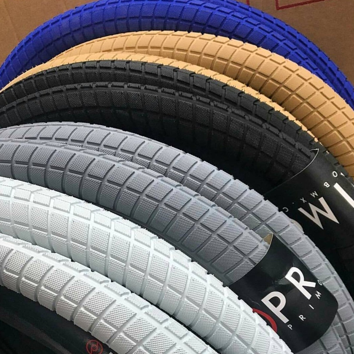 V-MONSTER TIRE – Primo & Stranger